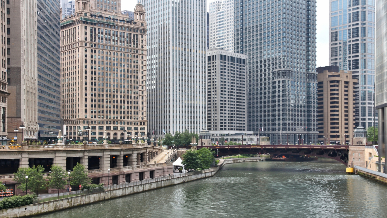 Chicago Loop: A Complete Downtown Travel Guide | Chicago Rentals