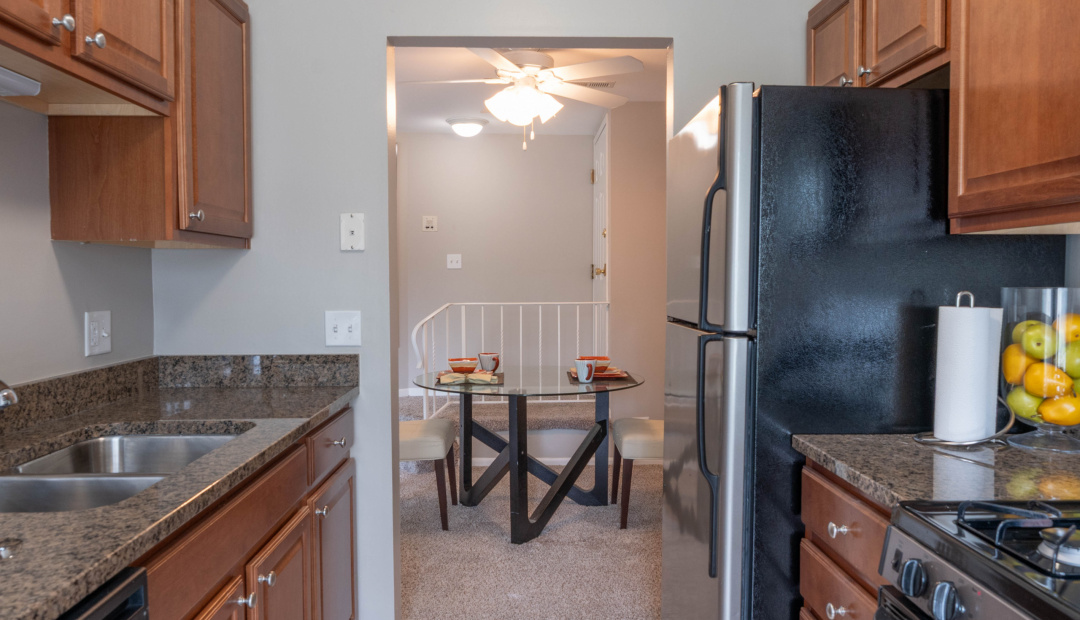 Arbor Lakes Apartment Homes – Apartments for Rent in Arlington Heights ...